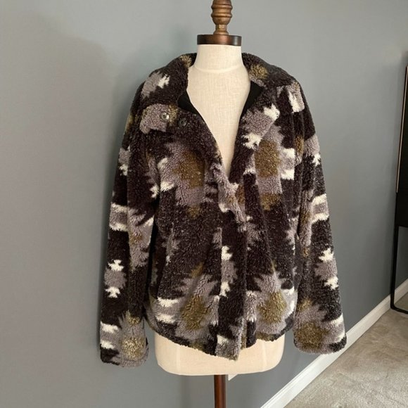 Altar'd State | Jackets & Coats | Native Black Aztec Wubby Jacket ...